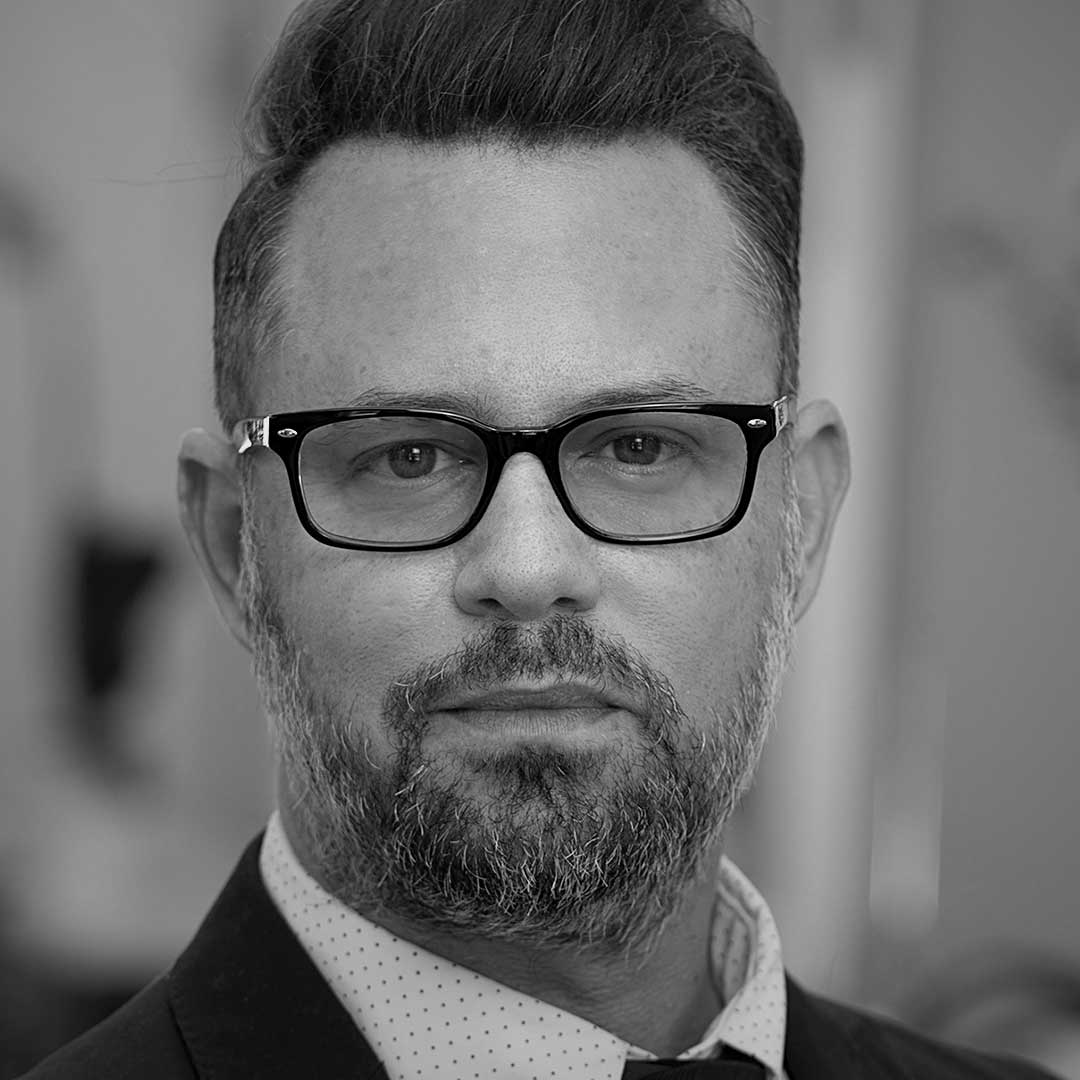 Parker Plotkin – Farel Haircare